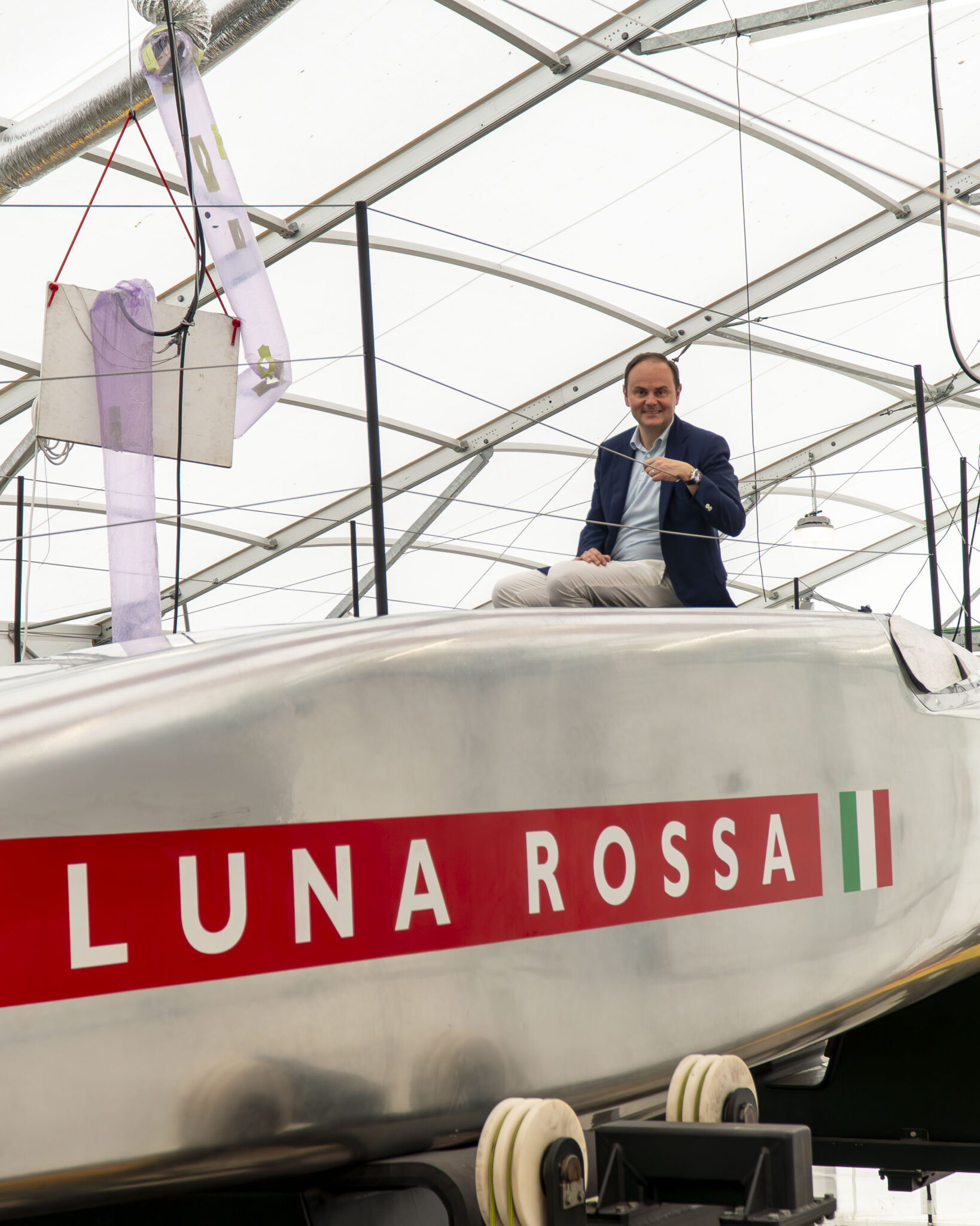Ferrari Trento è il brindisi del Team Luna Rossa Prada Pirelli che ...
